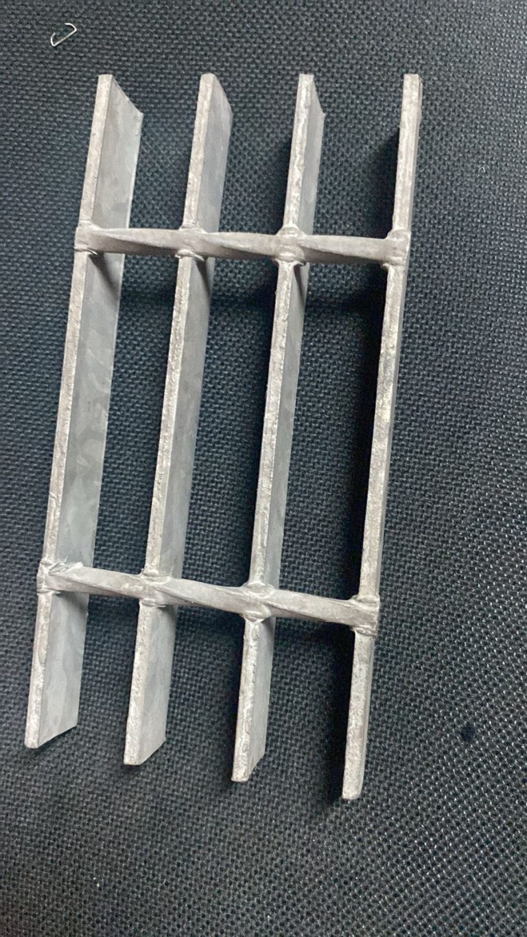 Seputar Plat Grating Pengertian, Jenis, dan Aplikasinya - PT Kurnia ...